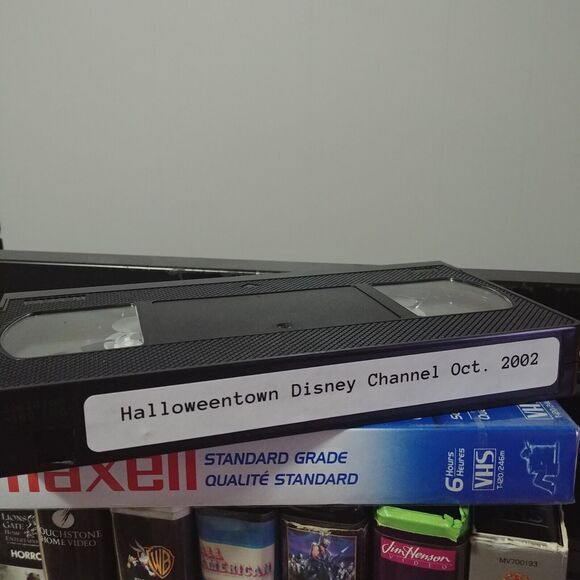 Media | Halloweentown Vhs Disney Channel Oct 202 Halloween Woc | Poshmark